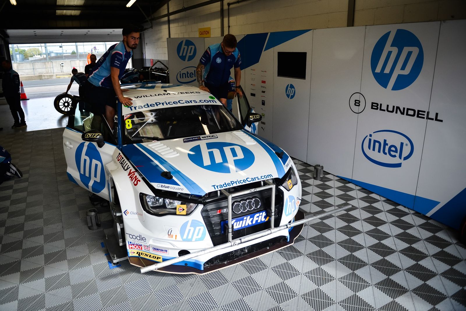 Pit Garage Walling Systems | Fabric, Traditional & Dual Walling