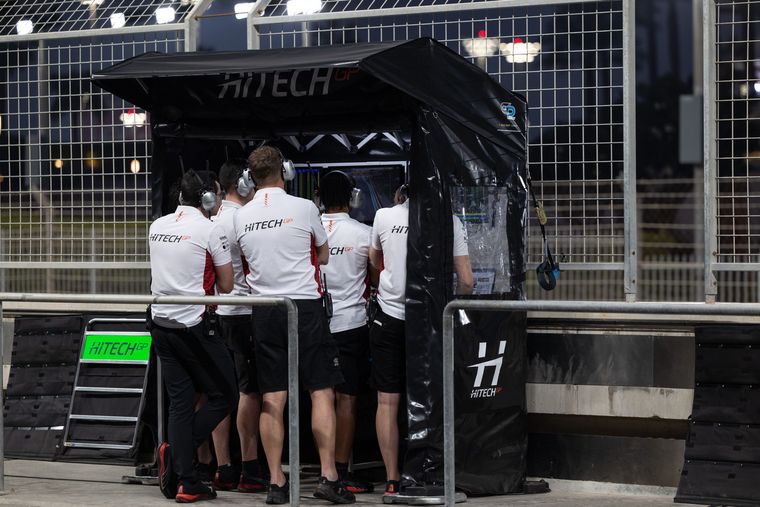 Pop-Up Pit Perch for Motorsport Teams | Gala Performance